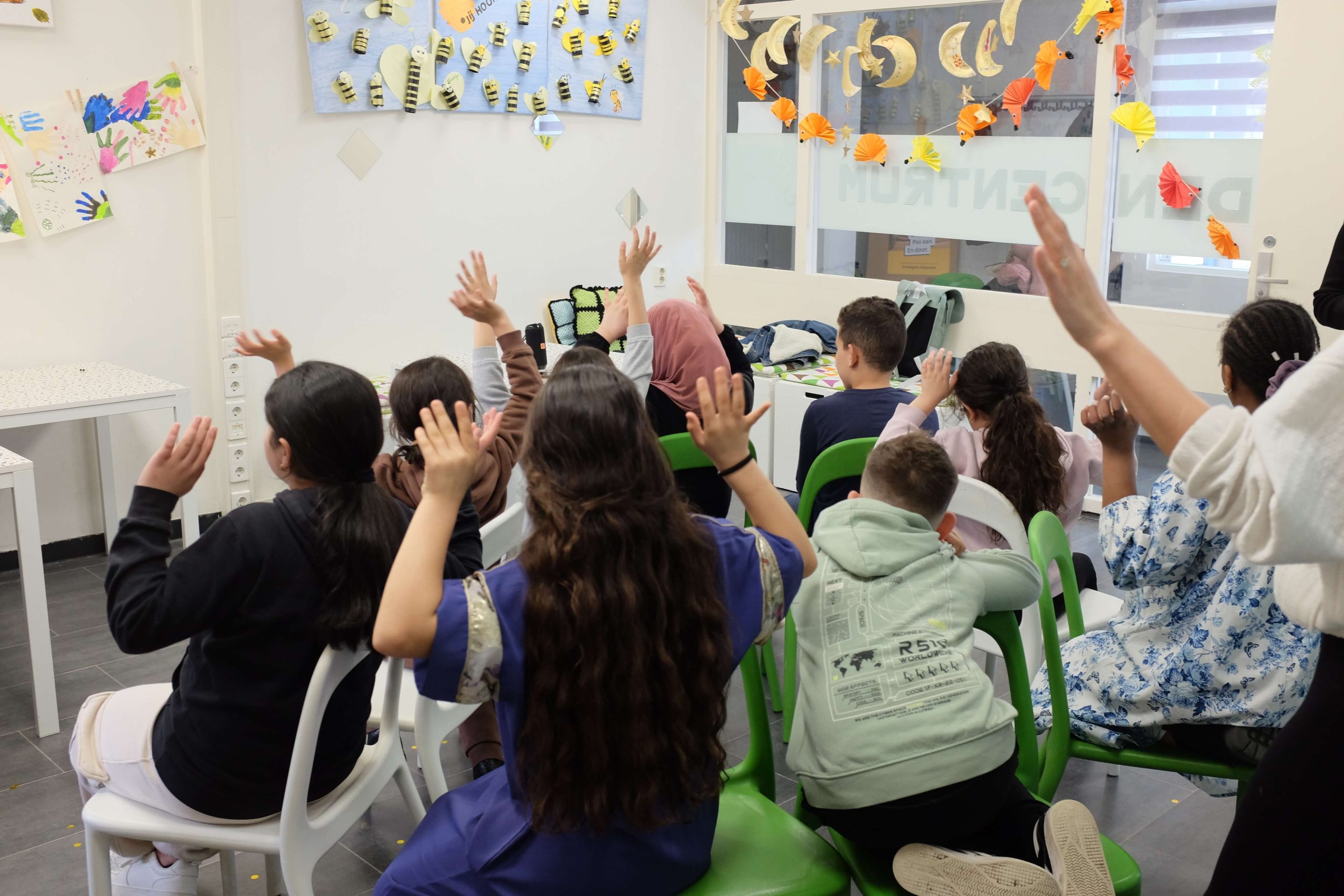 Een interview met Nora, stagiaire en vrijwilligster bij Al Amal ...